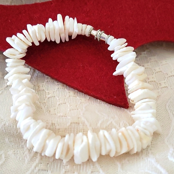 Jewelry | Vintage Beautiful Shell Bracelet | Poshmark